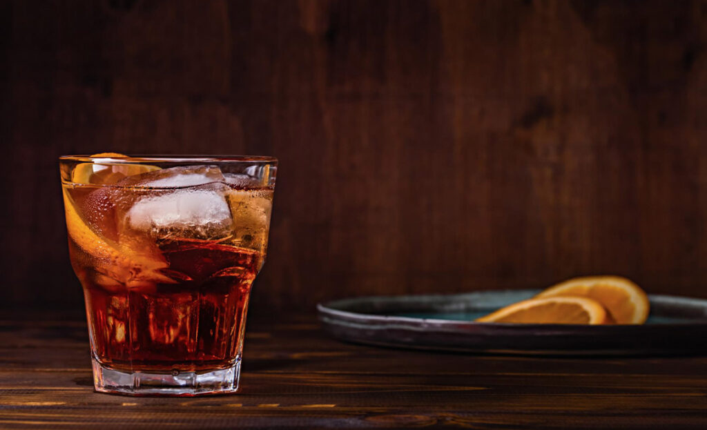 Everything To Know About Serving Draft Cocktails - The Sparkling Wine Co